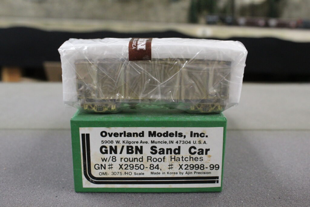 Overland Models 3075 GN/BN Sand car HO scale – Beckley Family Trains